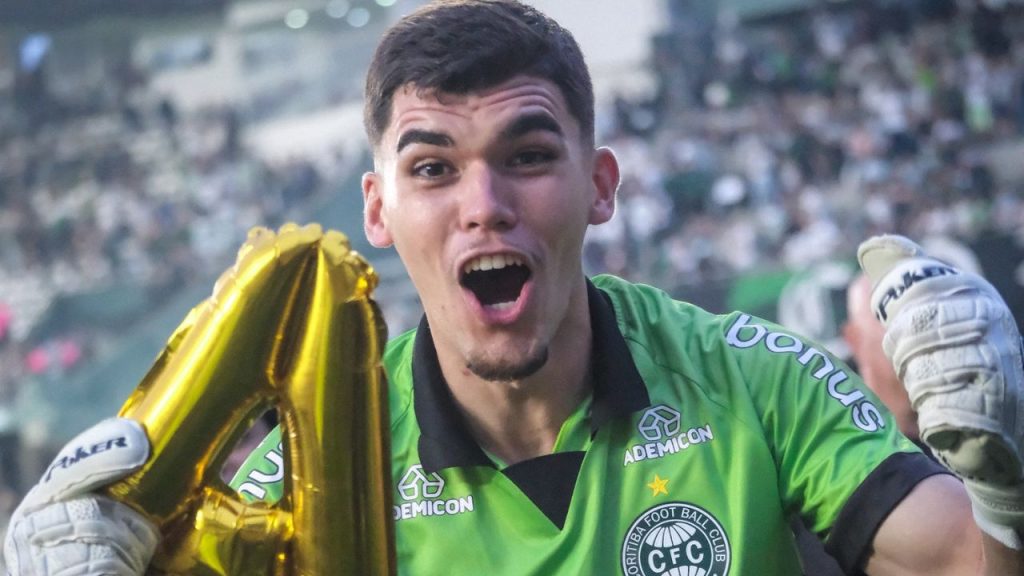 O Coritiba voltou à Série A! Veja as imagens da comemoração do acesso