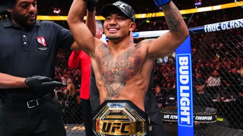 Petr Yan recupera cinturão, Joshua Van faz história e brasileiros ...